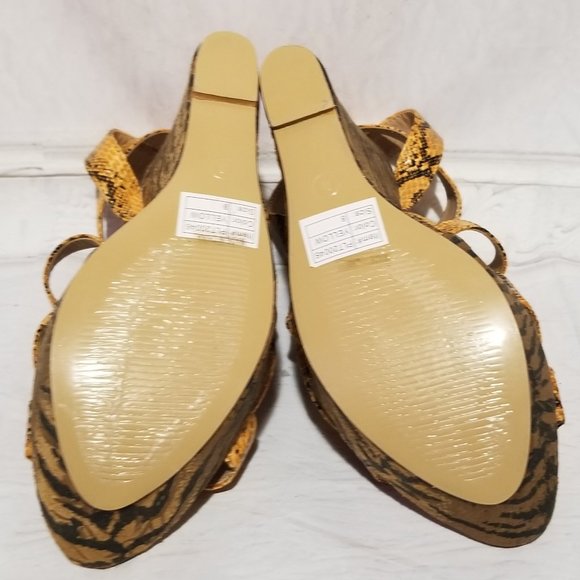 Nicole Lee | Shoes | Tiger Print Paige Wedges Platform Sandals | Poshmark